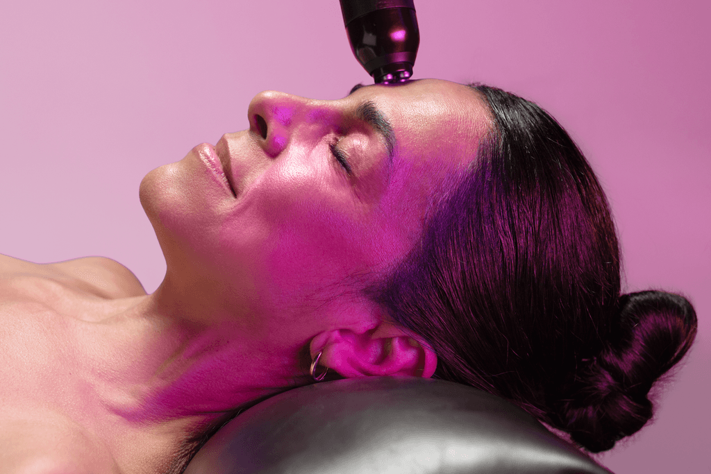 About Glo2Facial by Geneo | Glo2Facial